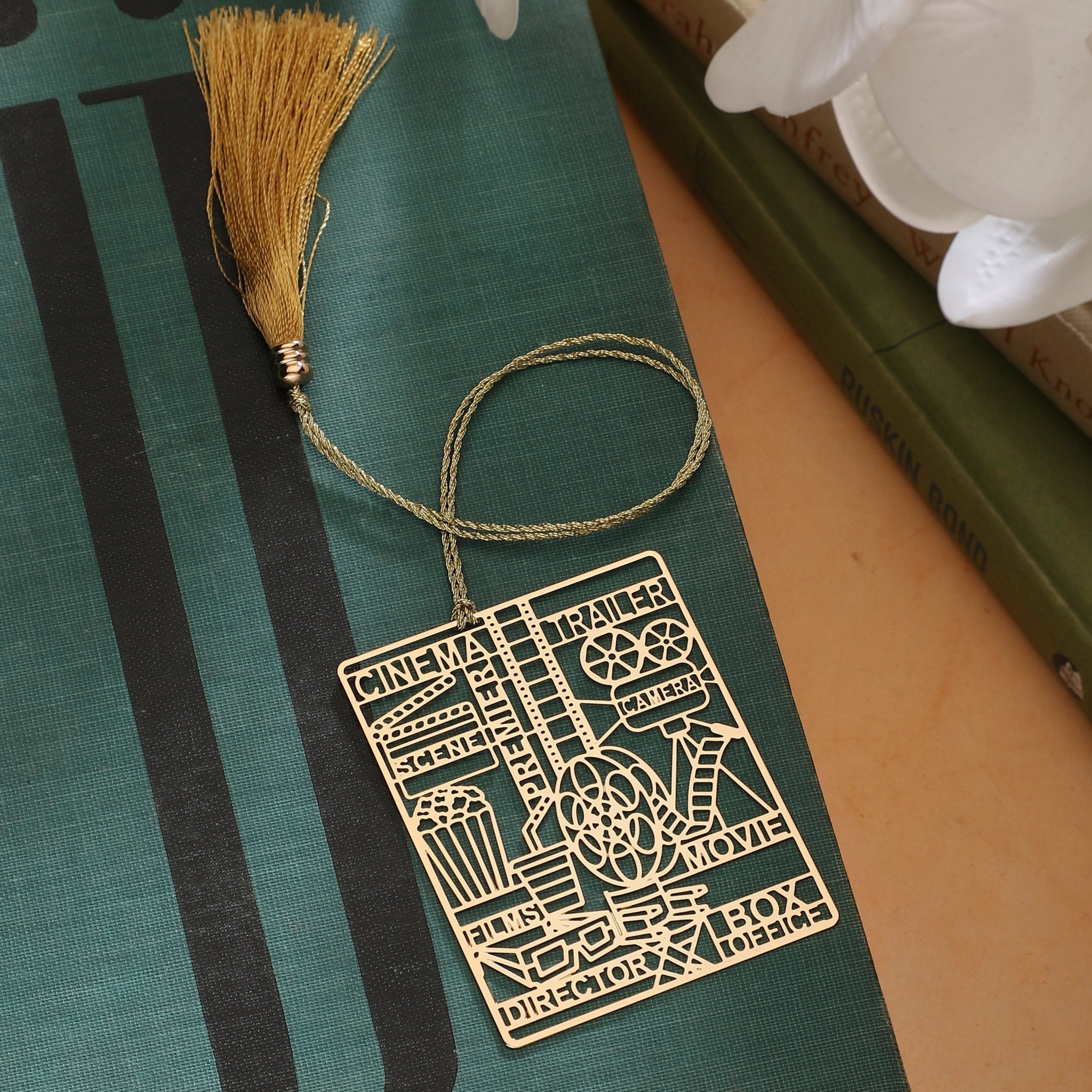 Cinema Bookmark: Film Buff Essential | Anand Prakash